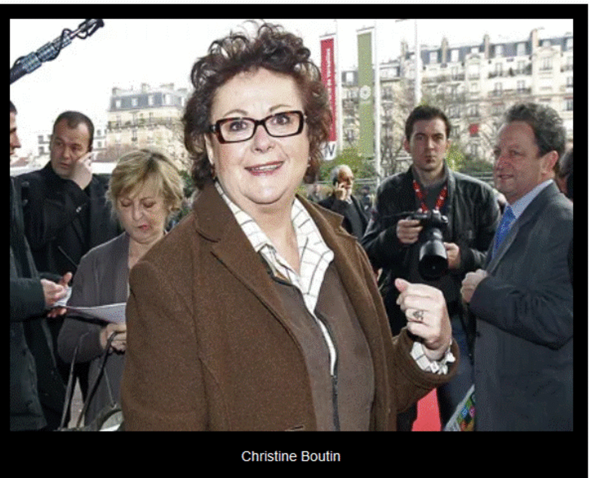 Humour. La preuve via Twitter, vivre nue chez soi conserve²²² ! | Le Club