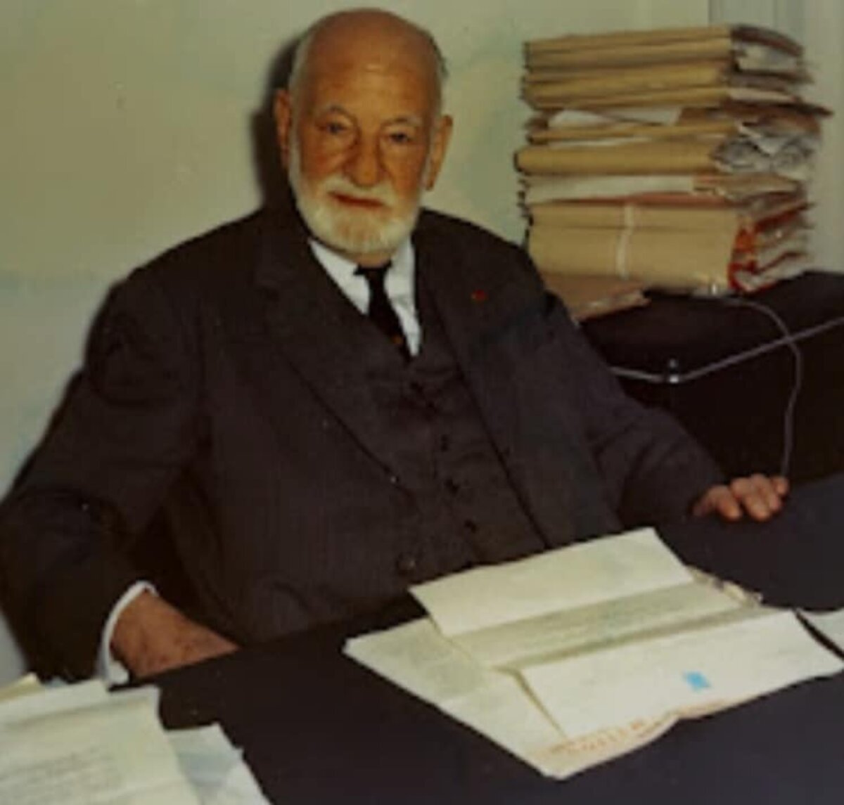 "René CASSIN (1887-1976), Prix Nobel de la Paix, DUDHC 1948" Amadou Bal ...