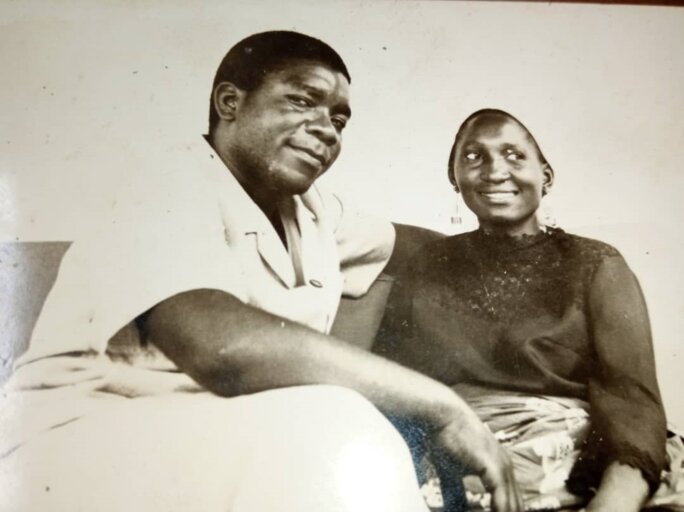 RDC :Jolie-Elisée Mulongo parle de son papa : Élie-Richard Mulongo ...