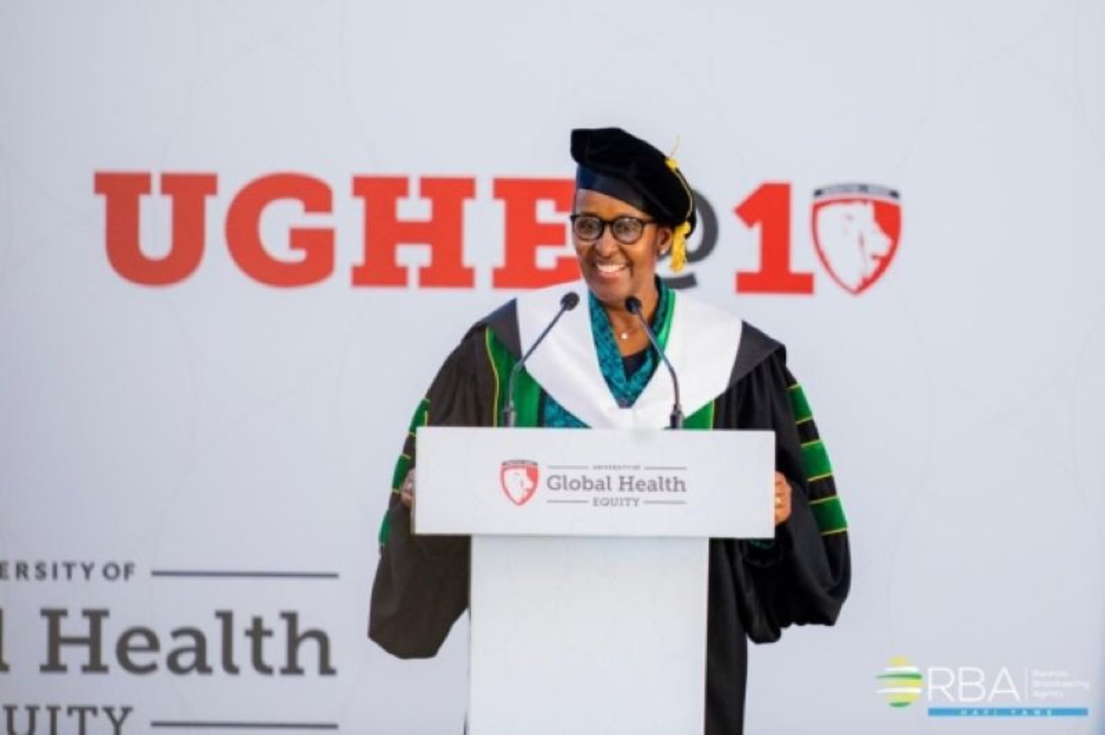 JEANETTE KAGAME, PREMIERE DAME DU RWANDA HONOREE D’UN DOCTORAT HONORIS ...