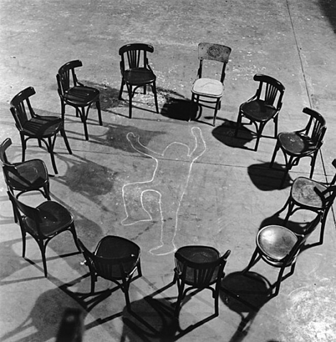 Les chaises musicales. | Le Club
